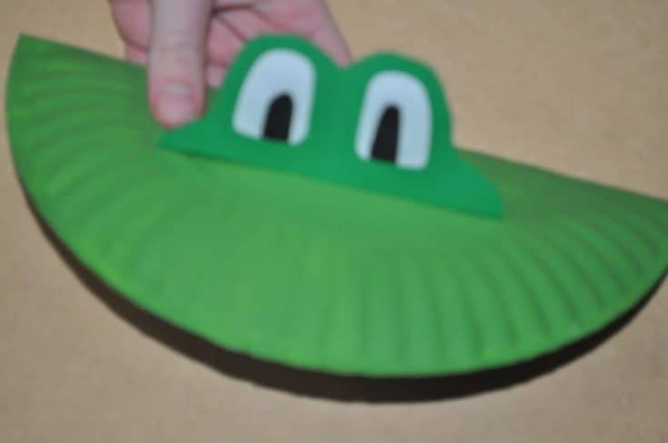 Frog Crafts for Kids - Easy Paper Plate Frog