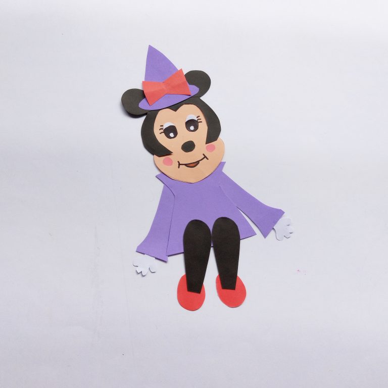 Minnie Mouse Halloween Craft with Paper Plate
