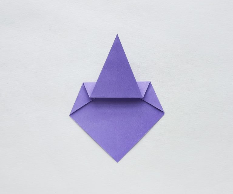 Easy Witch Origami for Halloween - Origami Witch Instructions