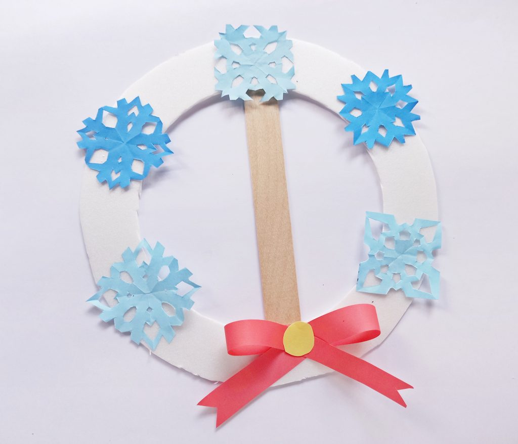 Winter Snowman Wreath Craft for Kids