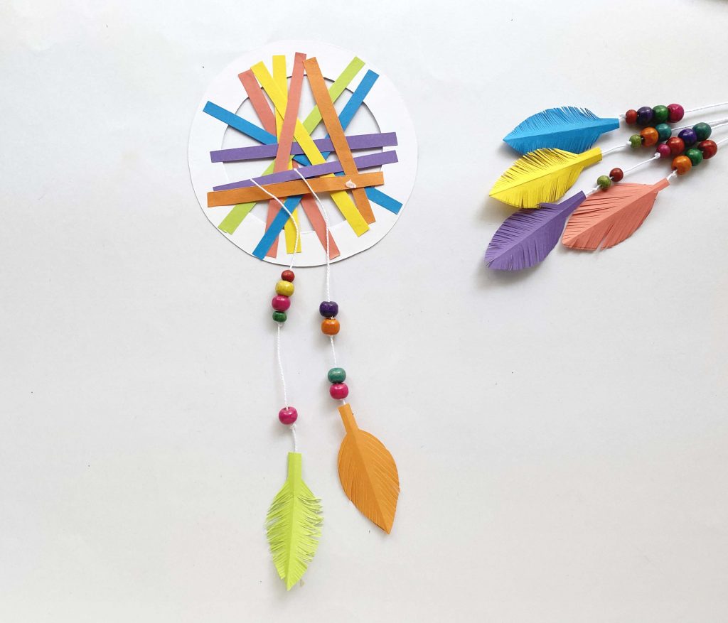 How to Make a Dream Catcher Out of Paper