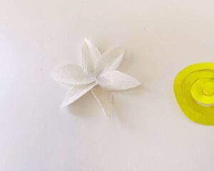 How to Make Paper Daffodils - Easy Daffodil Craft for Kids